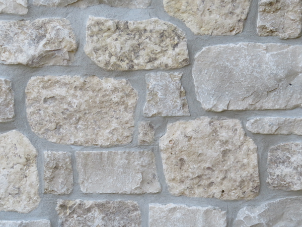 Creemore Estate Blend - Weatheredge Limestone with Tan Accent - Tumble ...